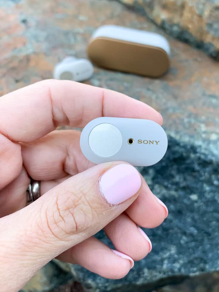 The Best Earbuds for Small Ears - Read This Before Spending Your Money